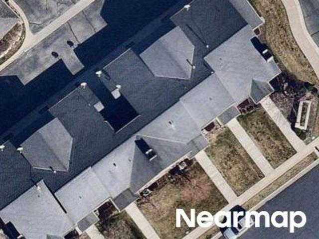E Clubview Ln
