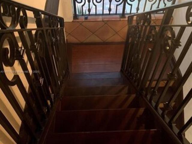E Coco Plum Cir Apt,plantation, Home For Sale
