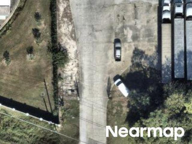 E Colonial Dr