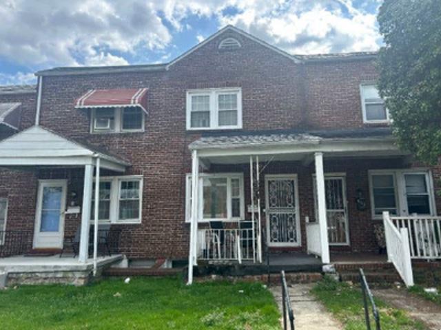 E Cold Spring Ln