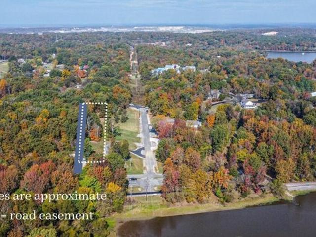 E Commerce Dr, Grand Rivers, KY 42045