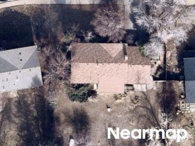 E Davies Pl