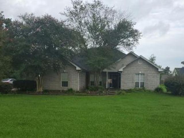 E Diamond Cir