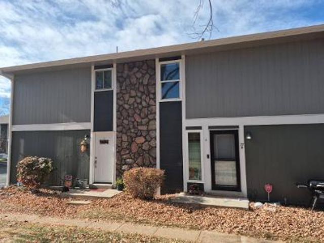 E Evans Ave Apt 77b