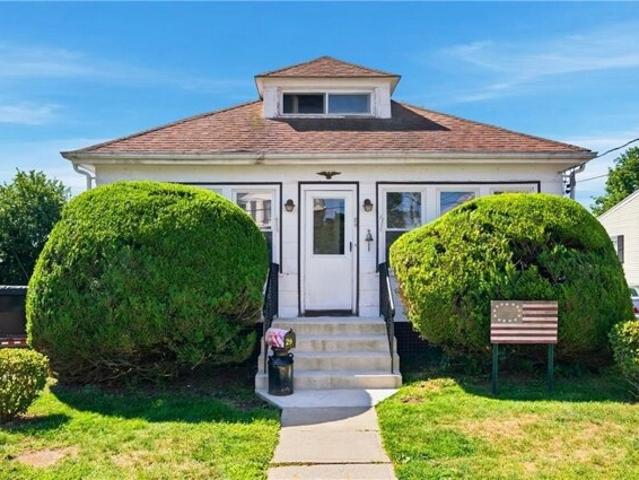 E Earle St, Cumberland, Home For Sale