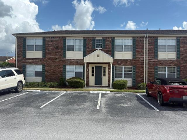 E Edgewood Dr Apt D4