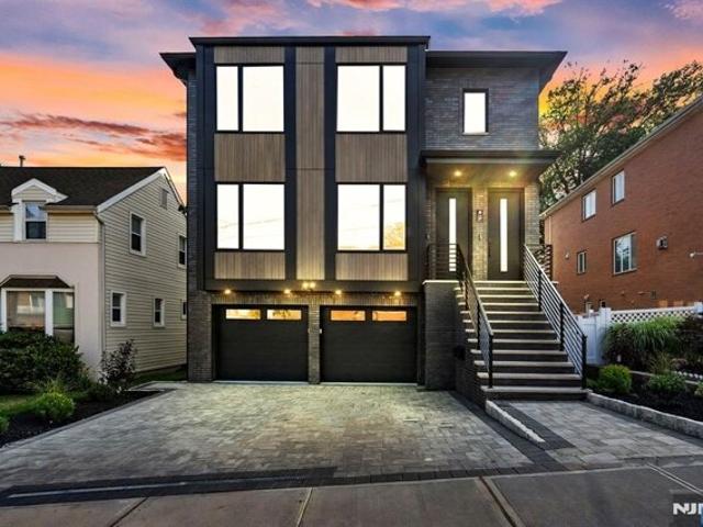 E Edsall Ave, Palisades Park, Home For Sale