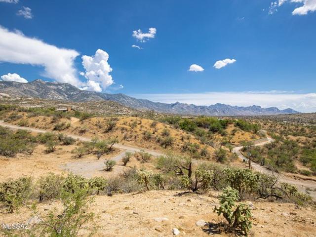 E Edwin Rd, Catalina, AZ 85739