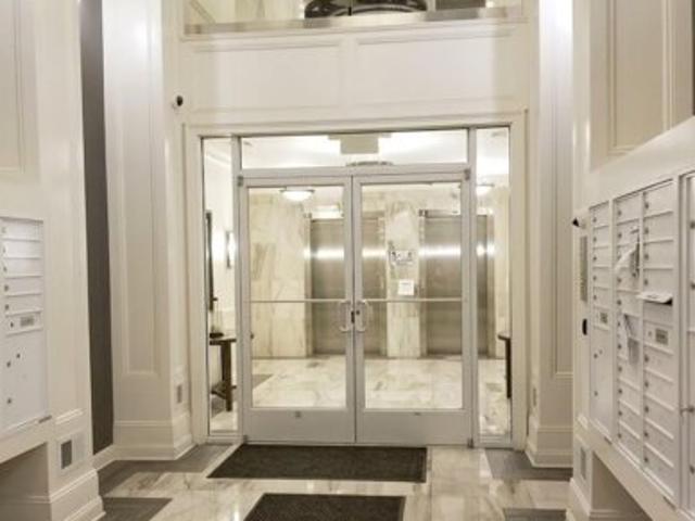 E Elizabeth Ave Apt,linden, Condo For Sale