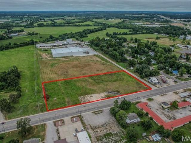 E Elm St, Lebanon, MO 65536