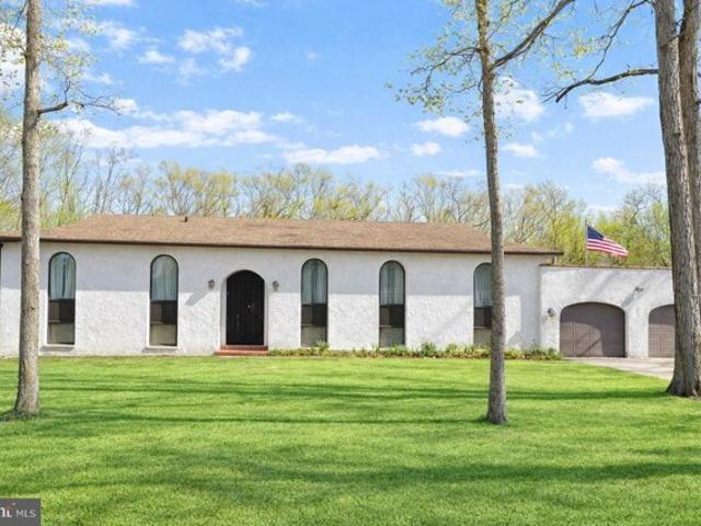 E Elmer Rd, Vineland, Home For Sale