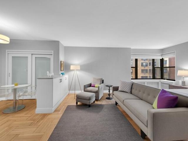 E End Ave Apt N, New York, Property For Sale
