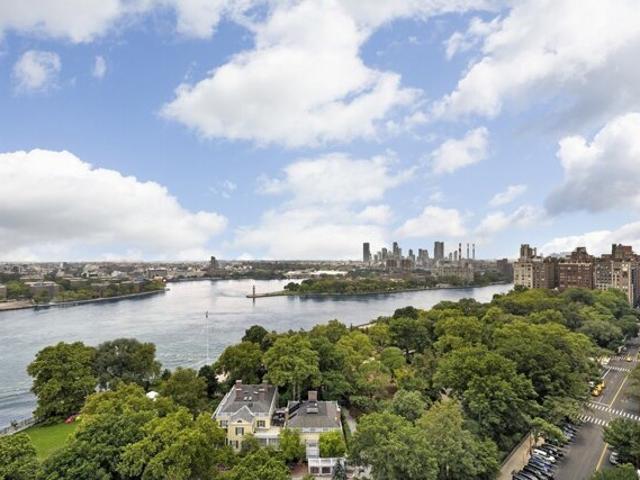 E End Ave Ph A, New York, Property For Sale