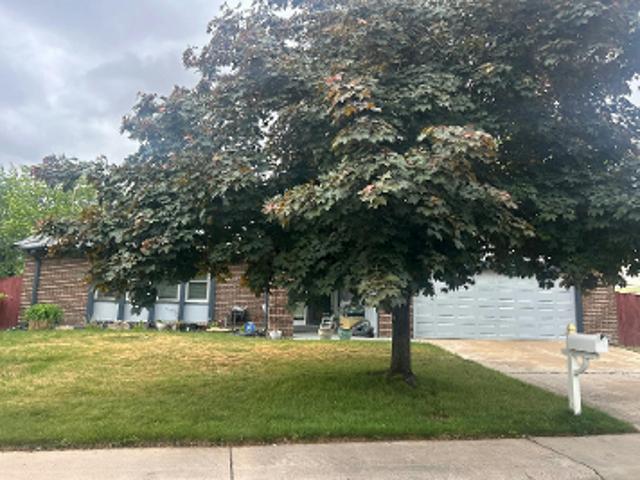 E Floyd Ave