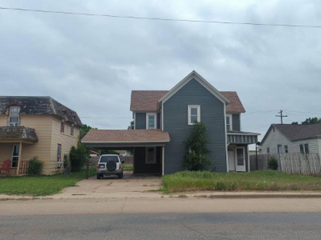 E Flynn St