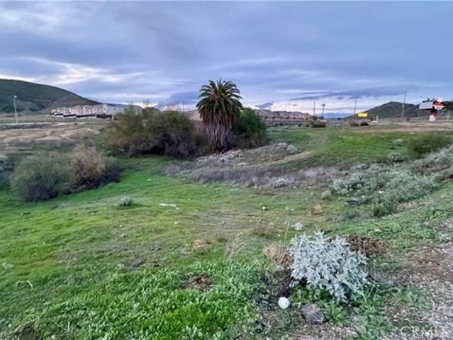 E Franklin St, Lake Elsinore, CA 92530