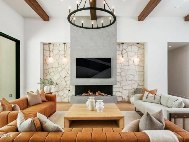 E Gail Rd, Scottsdale, Home For Sale