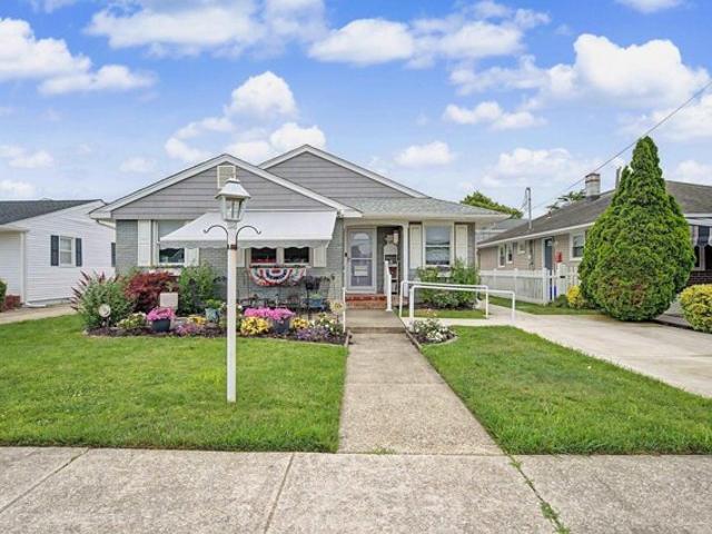 E Gilmar Cir, Margate, Home For Sale