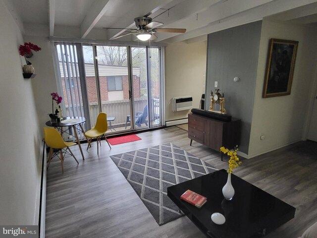 E Glenolden Ave Apt R, Glenolden, Condo For Sale