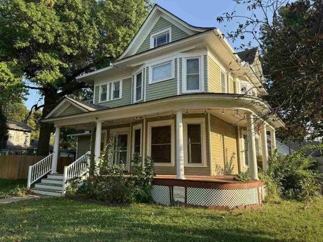 E Grand Ave, Tonkawa, Home For Sale