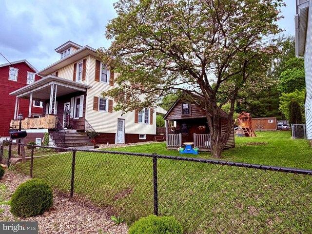 E Grand Ave, Tower City, Home For Sale