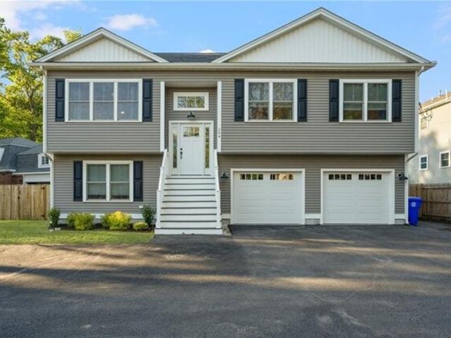 E Greenwich Ave, West Warwick, Home For Sale