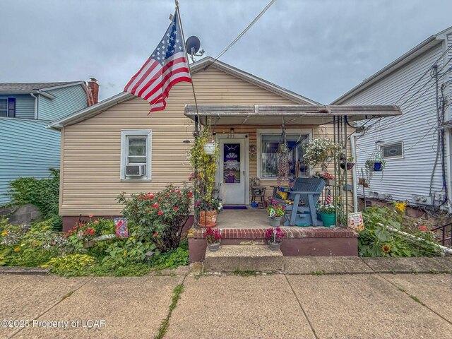 / E Grove St, Kingston, Home For Sale