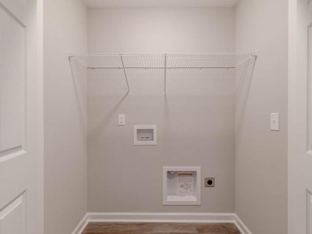 E Happy Hollow Dr 918 / 922 3 Bedroom Apartment for Rent at 918 E Happy Hollow Dr, Clarksville, TN 37040 Greenwood