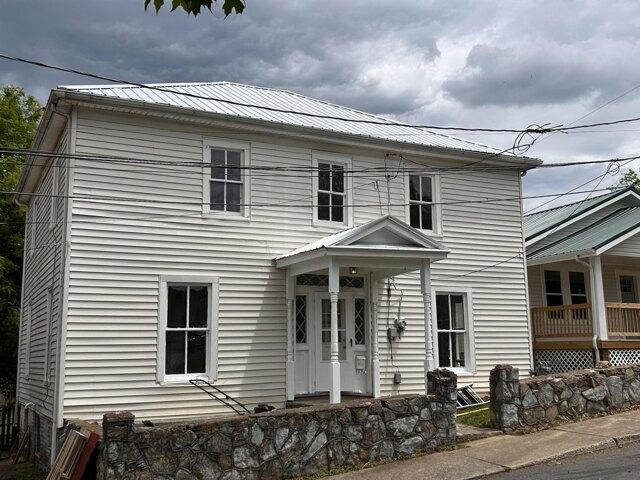 E Henry St, Lexington, Home For Sale