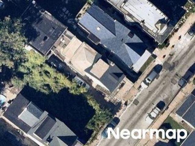 E Herman St