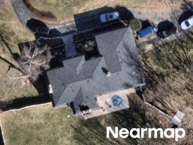 E Hickory Ln