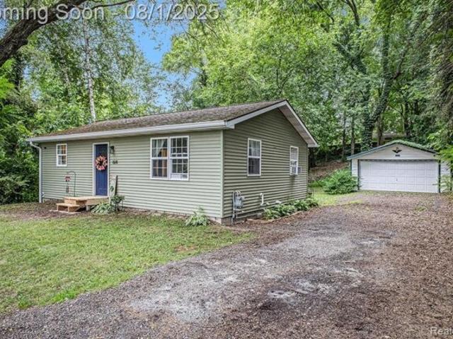 E Highland Rd, Howell, Home For Sale