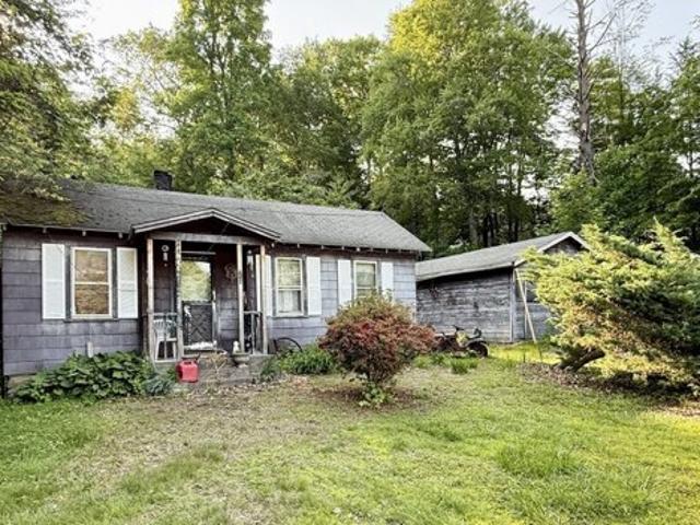 E Hill Rd, Canton, Home For Sale