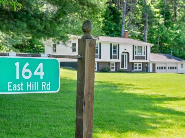 E Hill Rd, Brookfield, Home For Sale