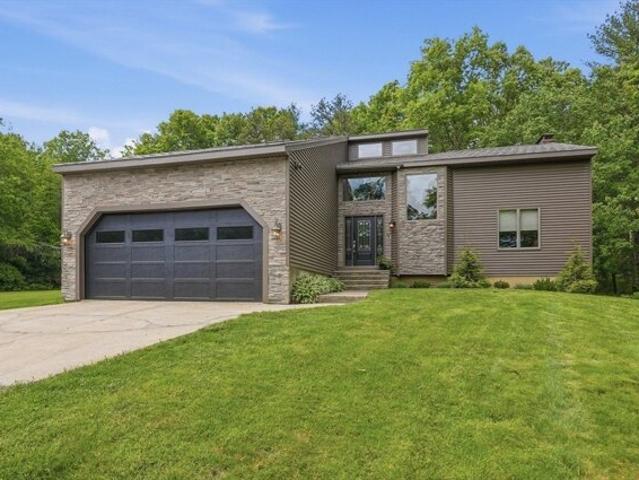 E Hill Rd, Oakham, Home For Sale