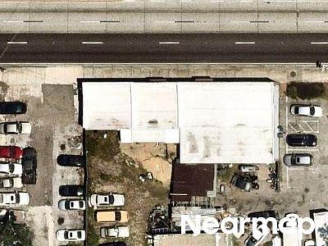 E Hillsborough Ave