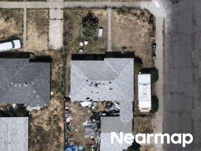 E Hoffman Ave