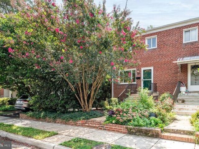 E Howell Ave, Alexandria, Home For Sale