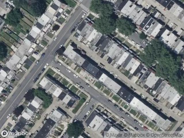 E Howell St