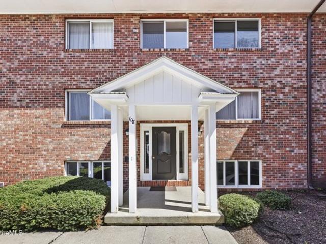 E Housatonic St Apt,pittsfield, Condo For Sale