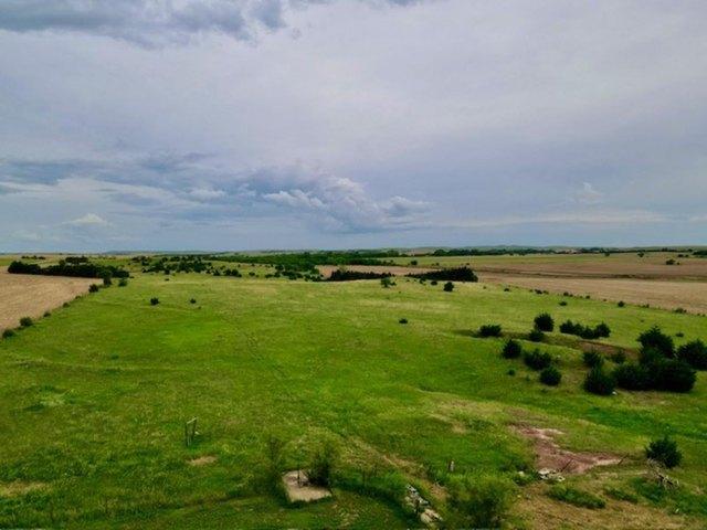 E Iron Dr, Lincoln, KS 67455