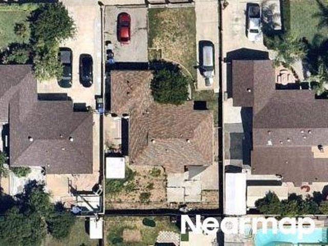 E J St