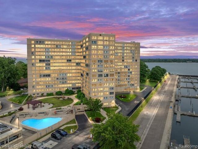 E Jefferson Ave Apt,detroit, Condo For Sale