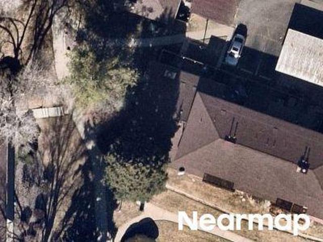 E Jefferson Pl