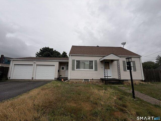E Kensington Pl, Bridgeport, Home For Sale