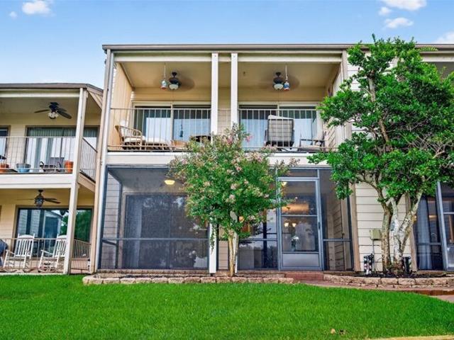 e Lakeview Ter, Conroe, Condo For Sale