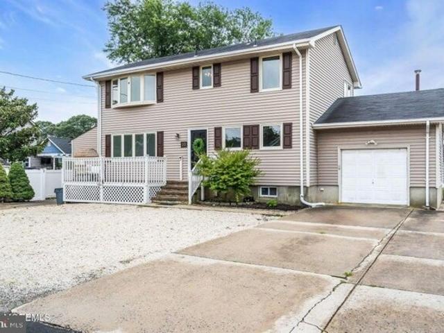 E Lakewood Ave, Ocean Gate, Home For Sale