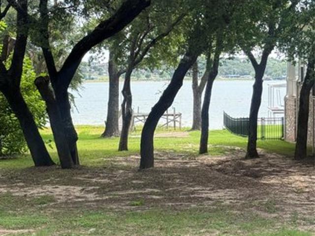 E Lake Dr, Weatherford, TX 76087