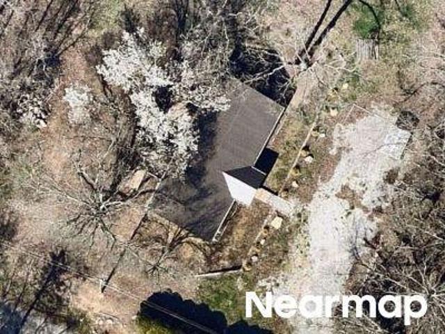 E Lake Hill Dr