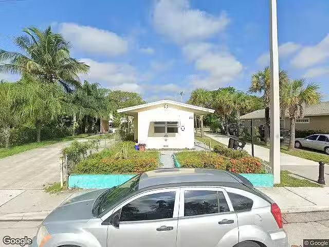 E, Lake Worth, FL 33460